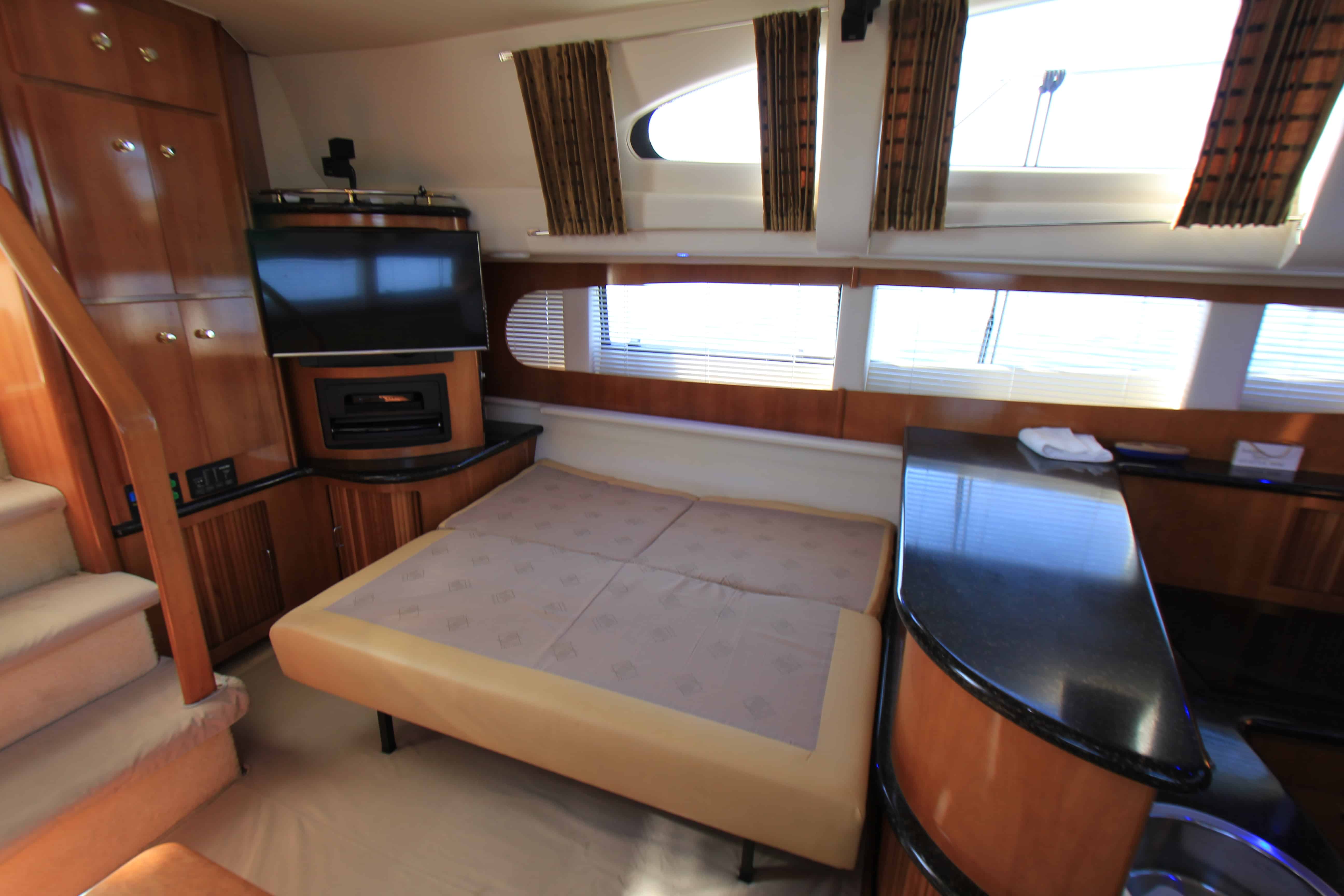 Carver 444 2001 - West Coast Yachts