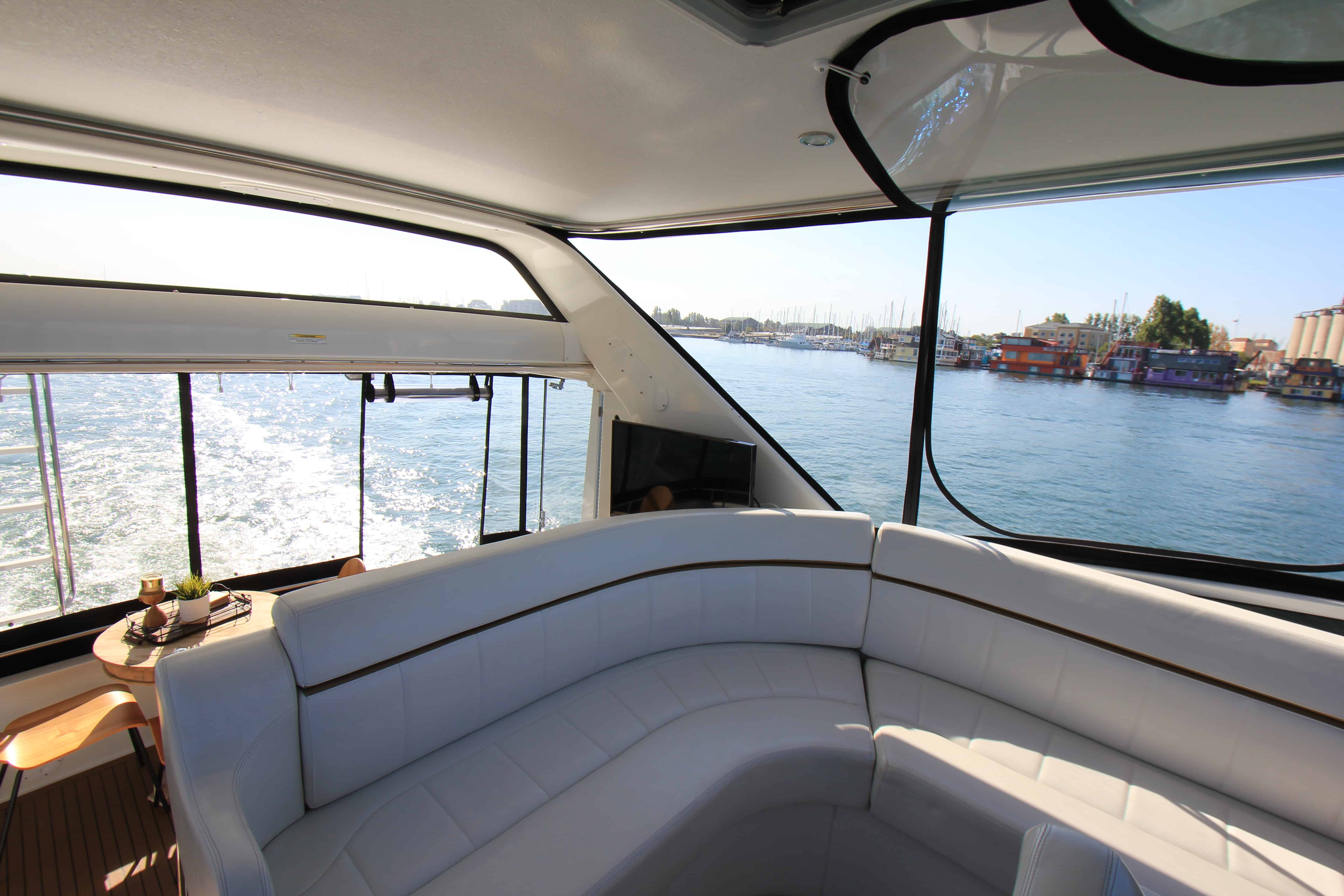 Carver 444 2001 - West Coast Yachts