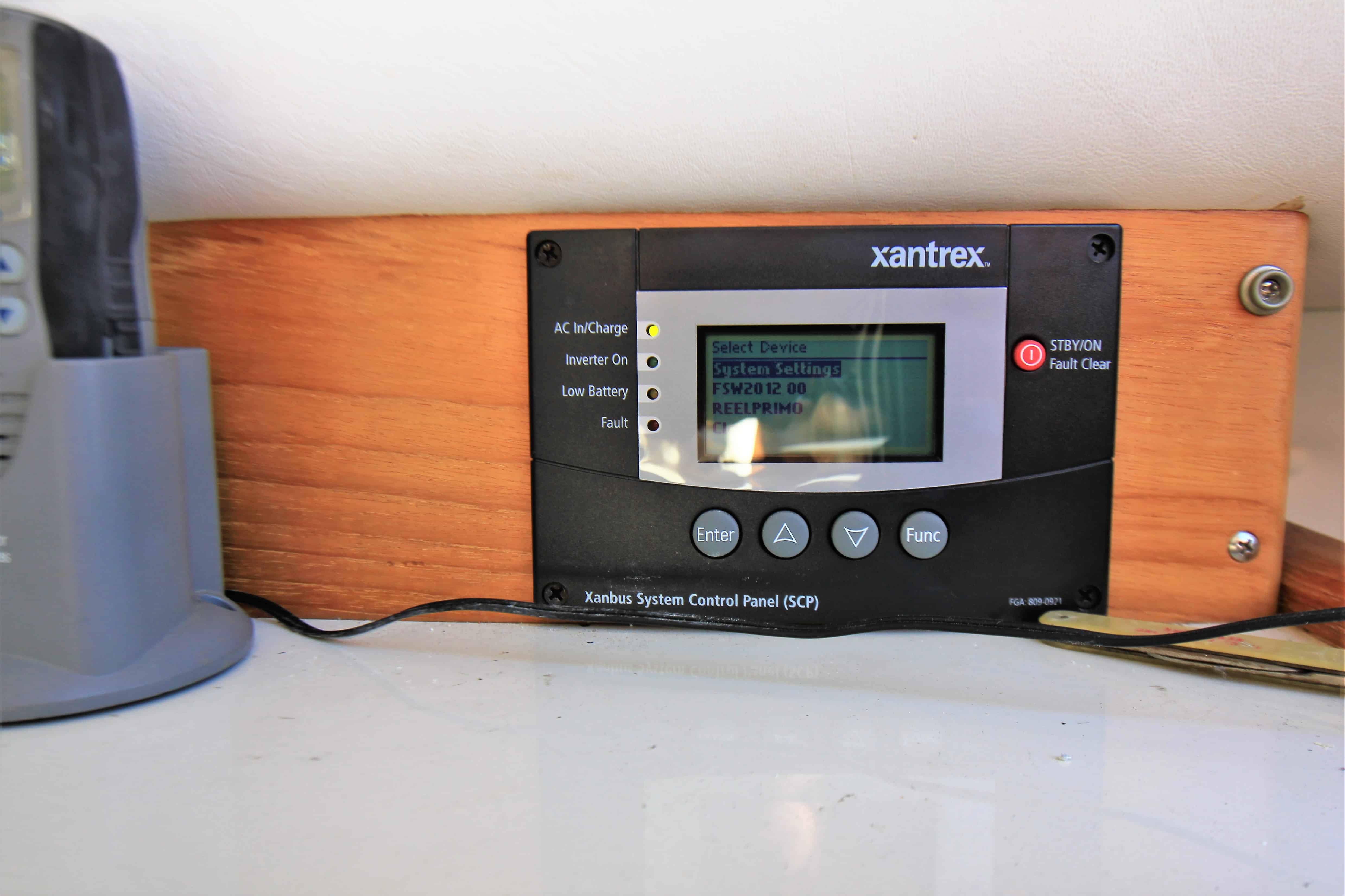 2000 Skipjack 30 - West Coast Yachts