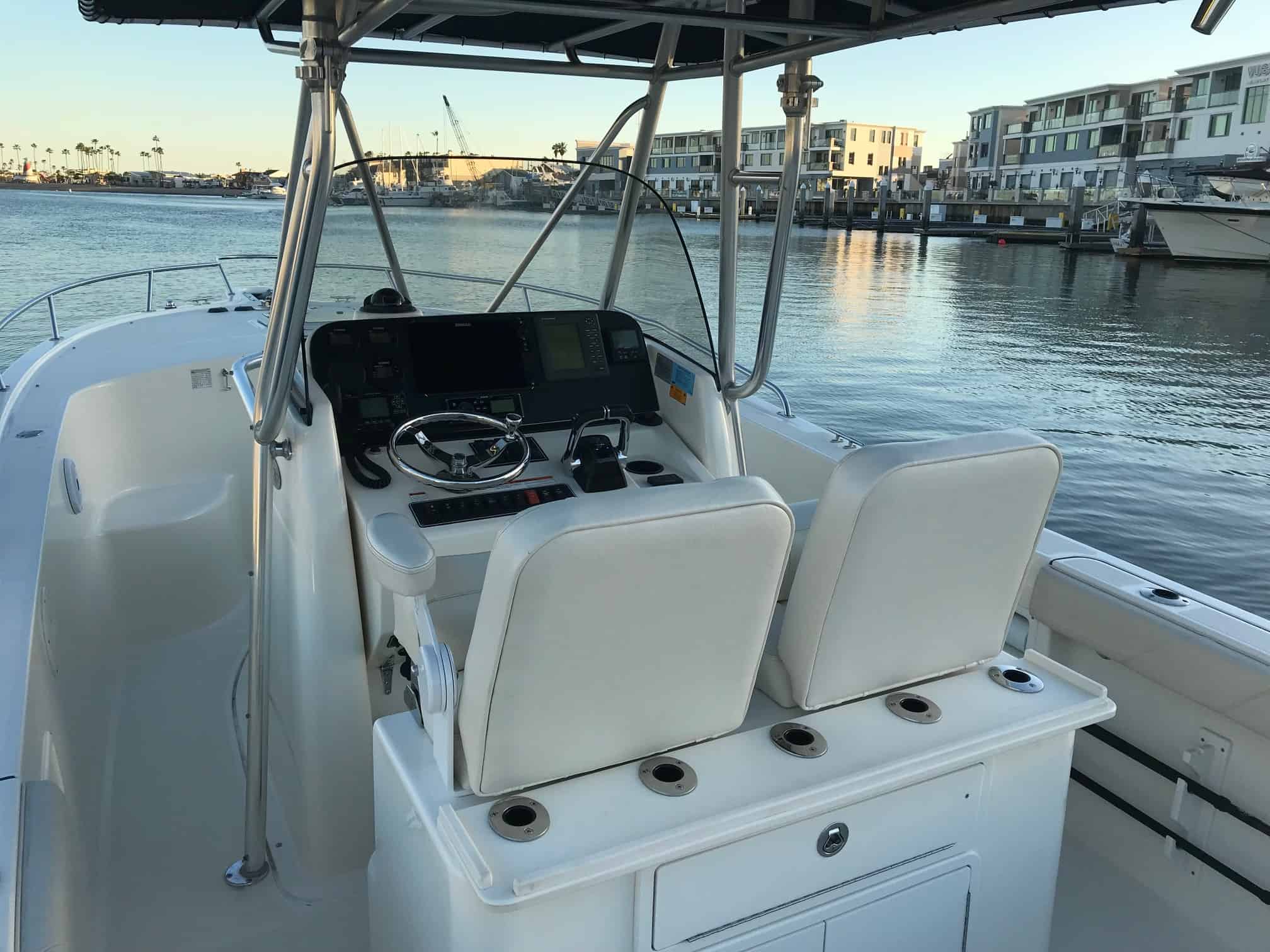 Pursuit 2670 Cuddy 2003 - West Coast Yachts