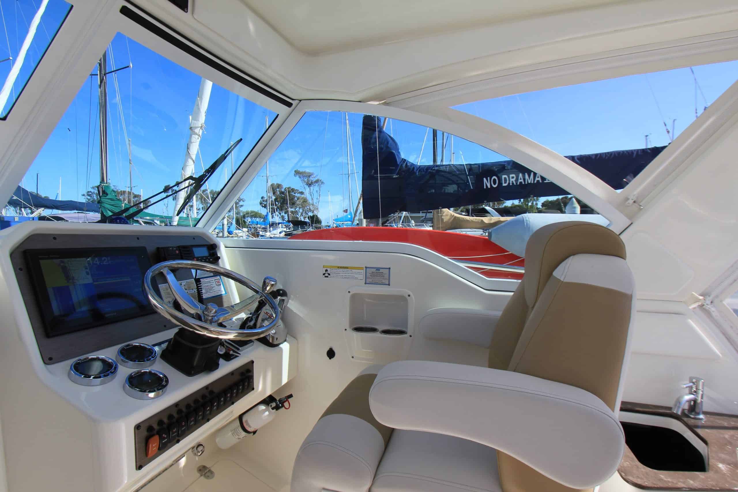 27 World Cat 2780 - West Coast Yachts
