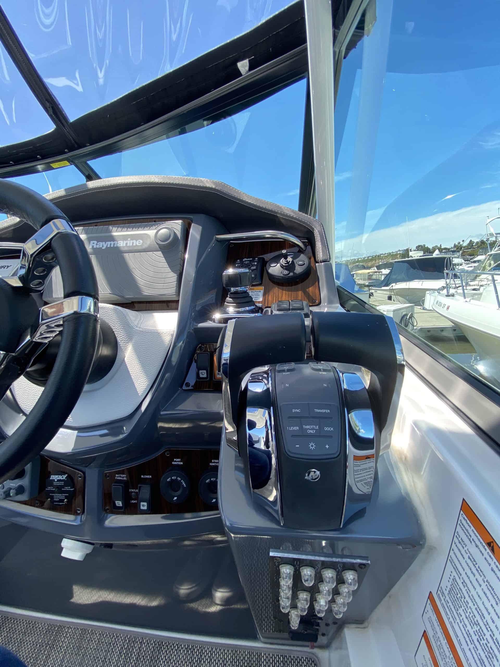 2017 35 Cruisers Express - West Coast Yachts