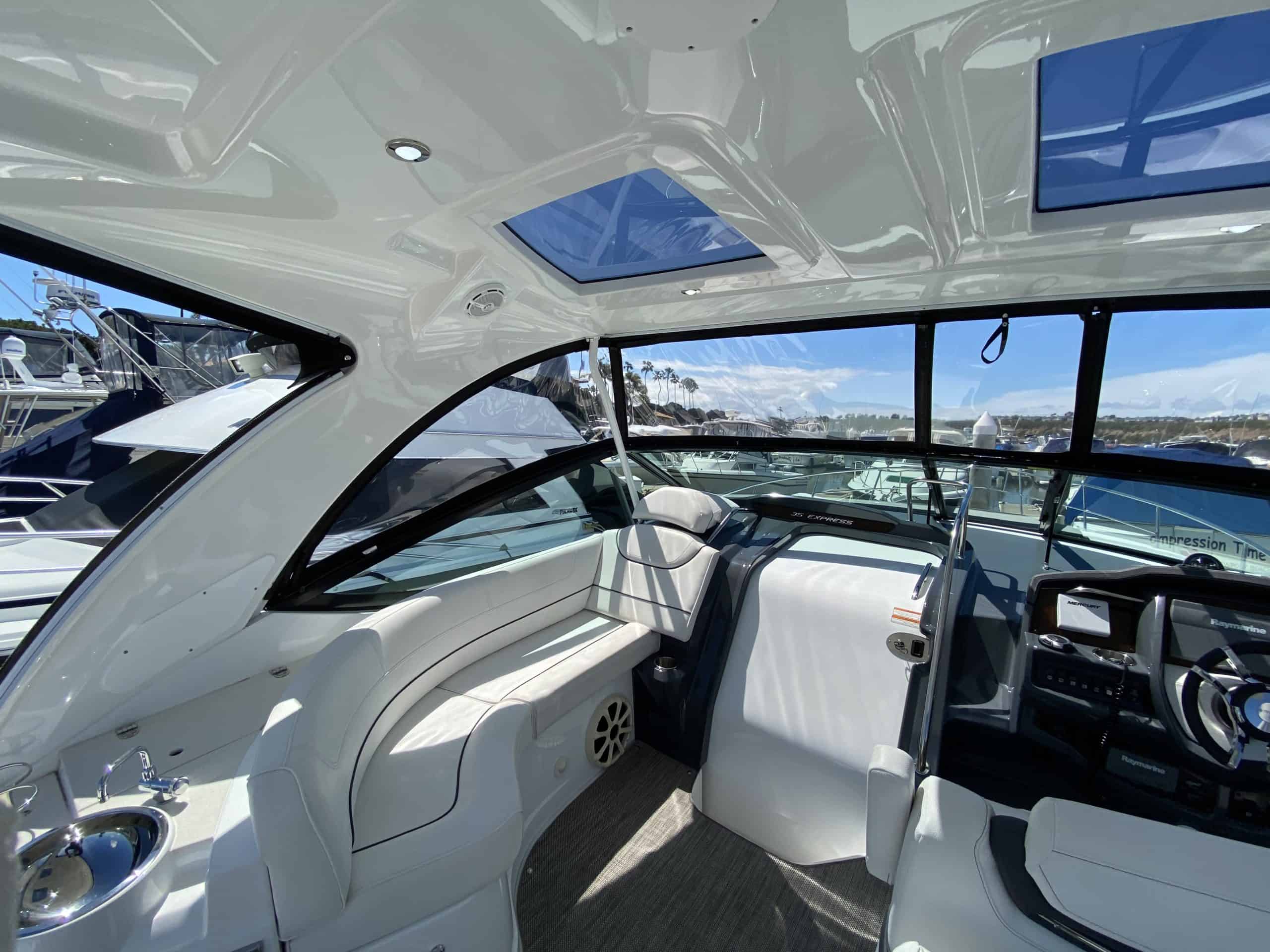 2017 35 Cruisers Express - West Coast Yachts